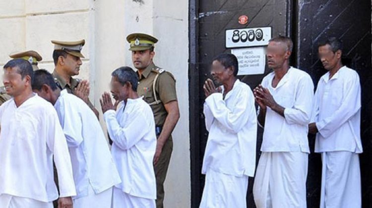 Presidential pardon for 600 inmates