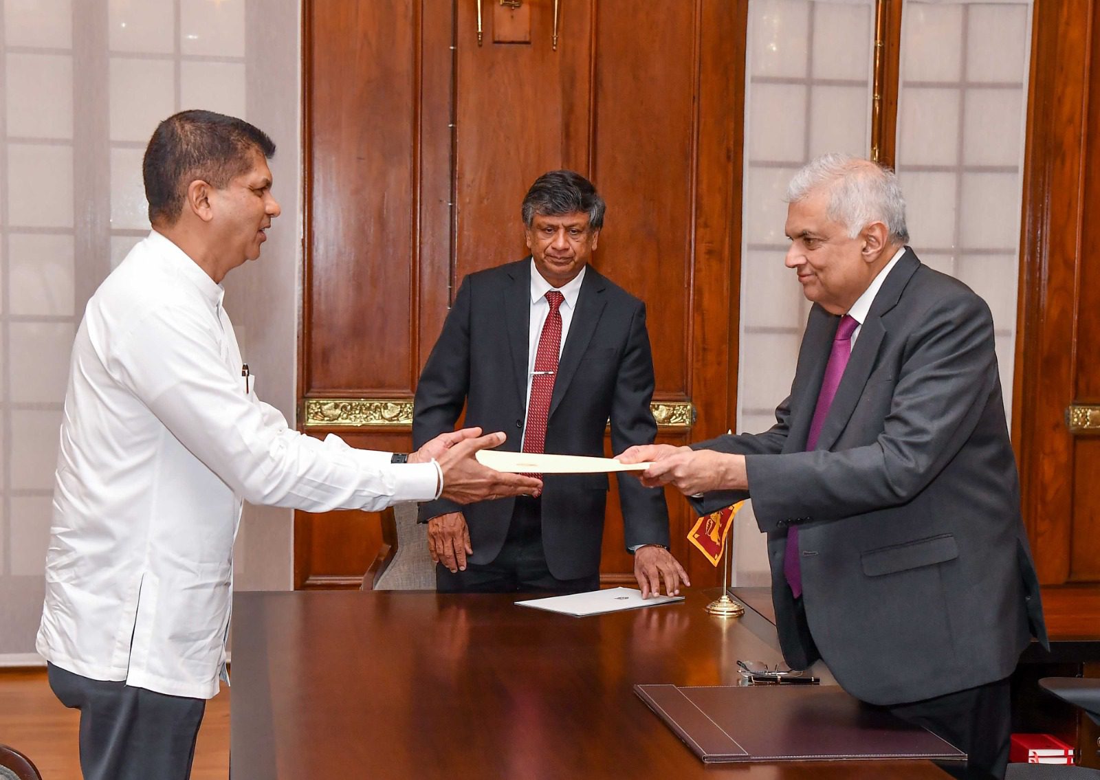 Lohan Ratwattw sworn in as the state minister for plantation